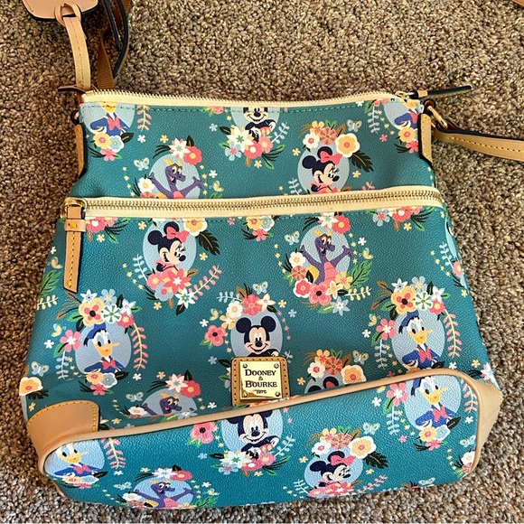 Dooney & Bourke | Bags | New Dooney And Bourke Pusre | Poshmark
